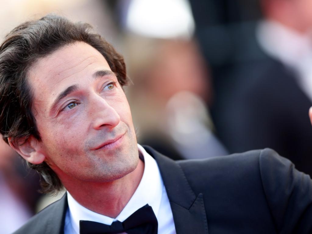 Ейдриън Броуди пристигна в България - Развлечения - Vesti.bg