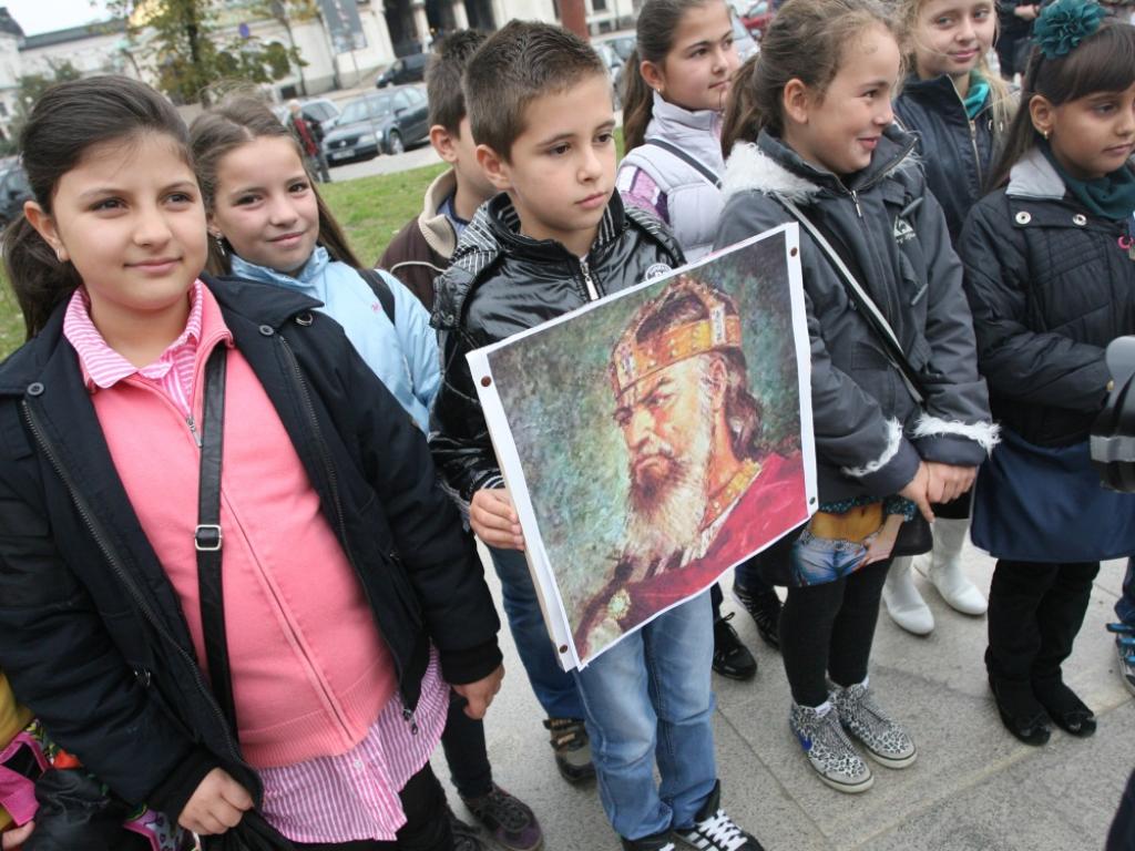 1000 години по-късно: Цар Самуил е в сърцата ни - България - Vesti.bg