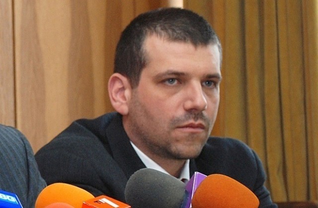 Вътрешната комисия ще изслуша Калин Георгиев и Станимир Флоров по ...