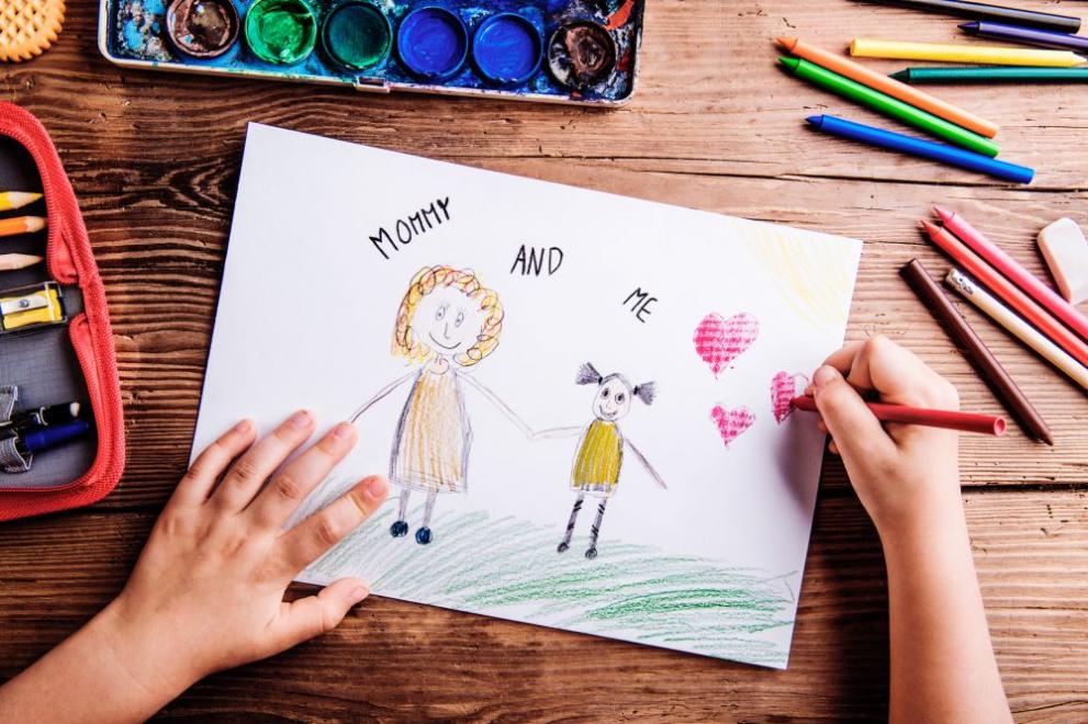 Какво ни казват децата чрез рисунките си?|DarikNews.bg