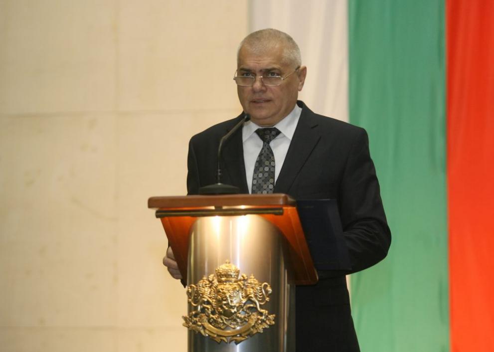 Валентин Радев допуска и политически контекст в оплакването на баретите ...