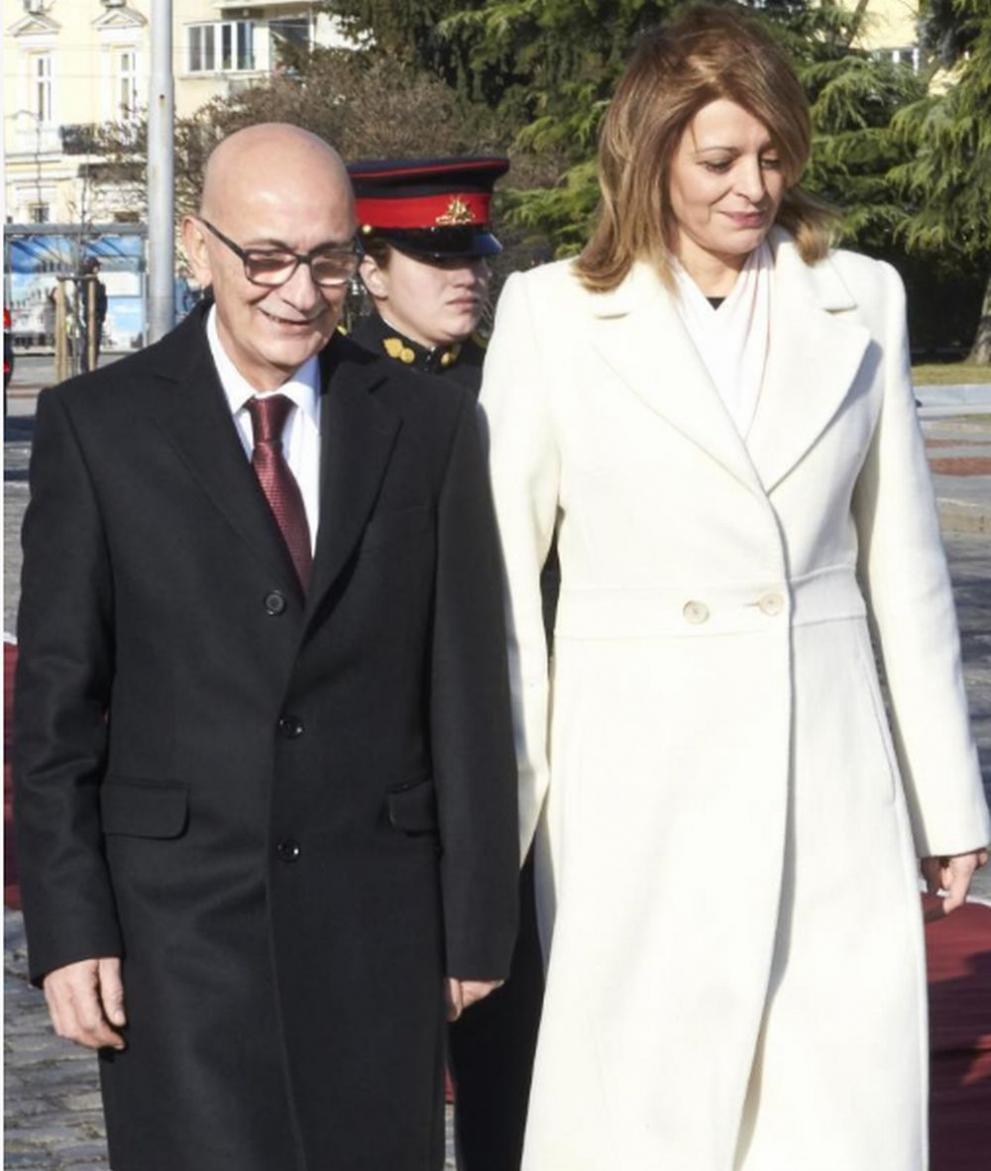 Класика и стил: Десислава Радева е безупречна в бяло и черно (СНИМКИ ...