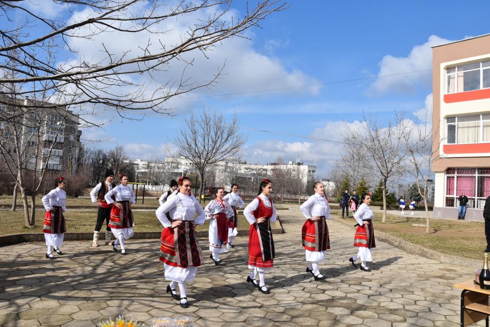 С първа копка отбелязаха работата по мащабния ремонт на сградата на ...