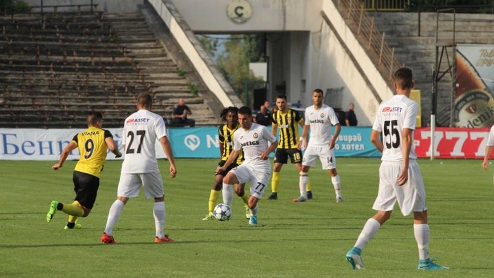 Ключови дербита от първенството и полуфинали за Купата на България ...