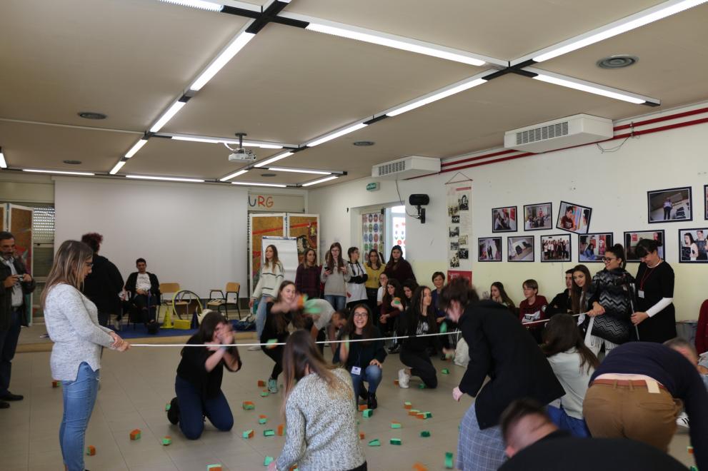 Преподаватели и ученици от ДФСГ "Интелект" участват в международна ...