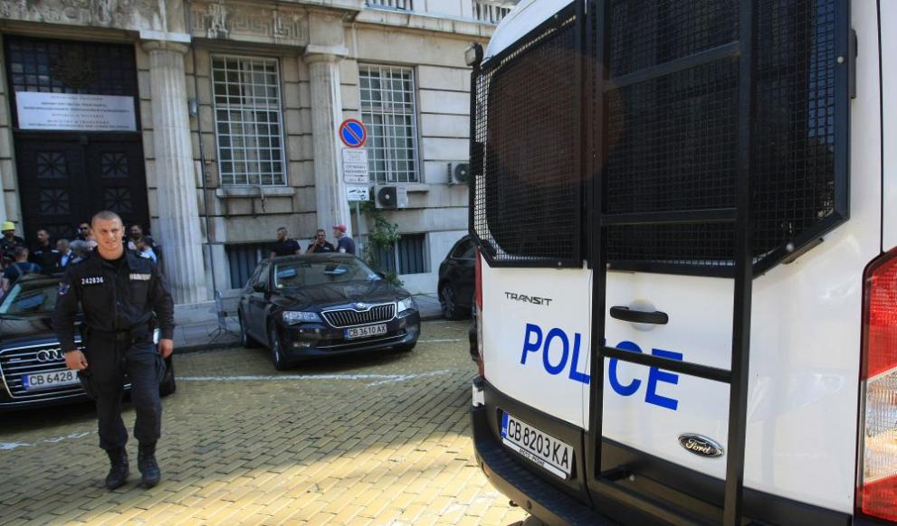 Опит за граждански арест в Транспортното министерство (СНИМКИ)|DarikNews.bg