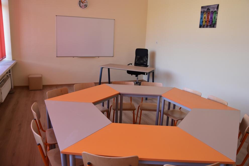 Официално откриха напълно обновената сграда на ДФСГ "Интелект" (СНИМКИ ...