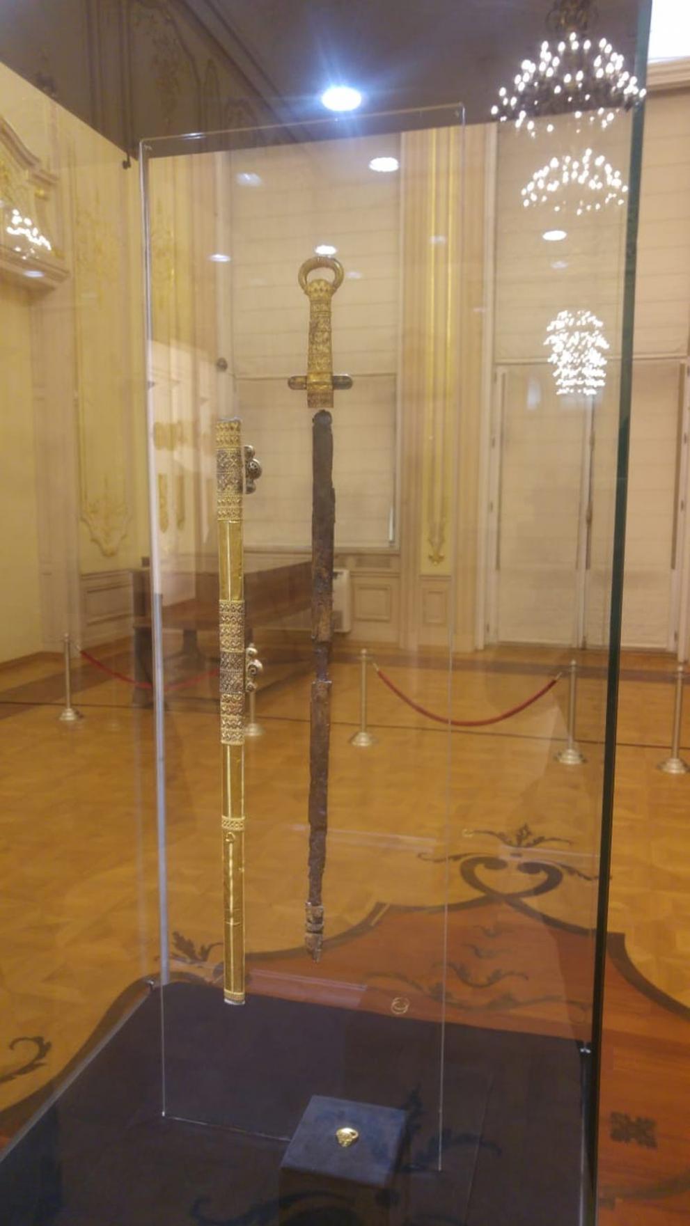 Мечът и пръстенът на хан Кубрат пристигнаха у нас (ВИДЕО/СНИМКИ ...