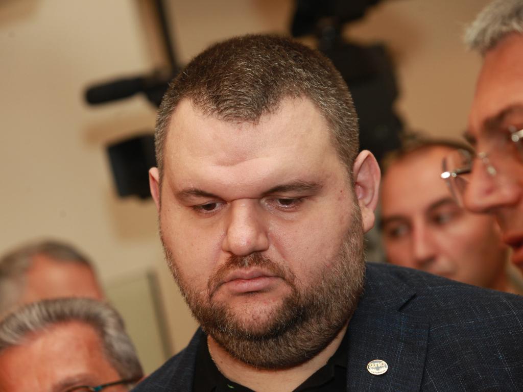 Делян Пеевски за "Пандора пейпърс": Декларирал съм цялото си имущество ...