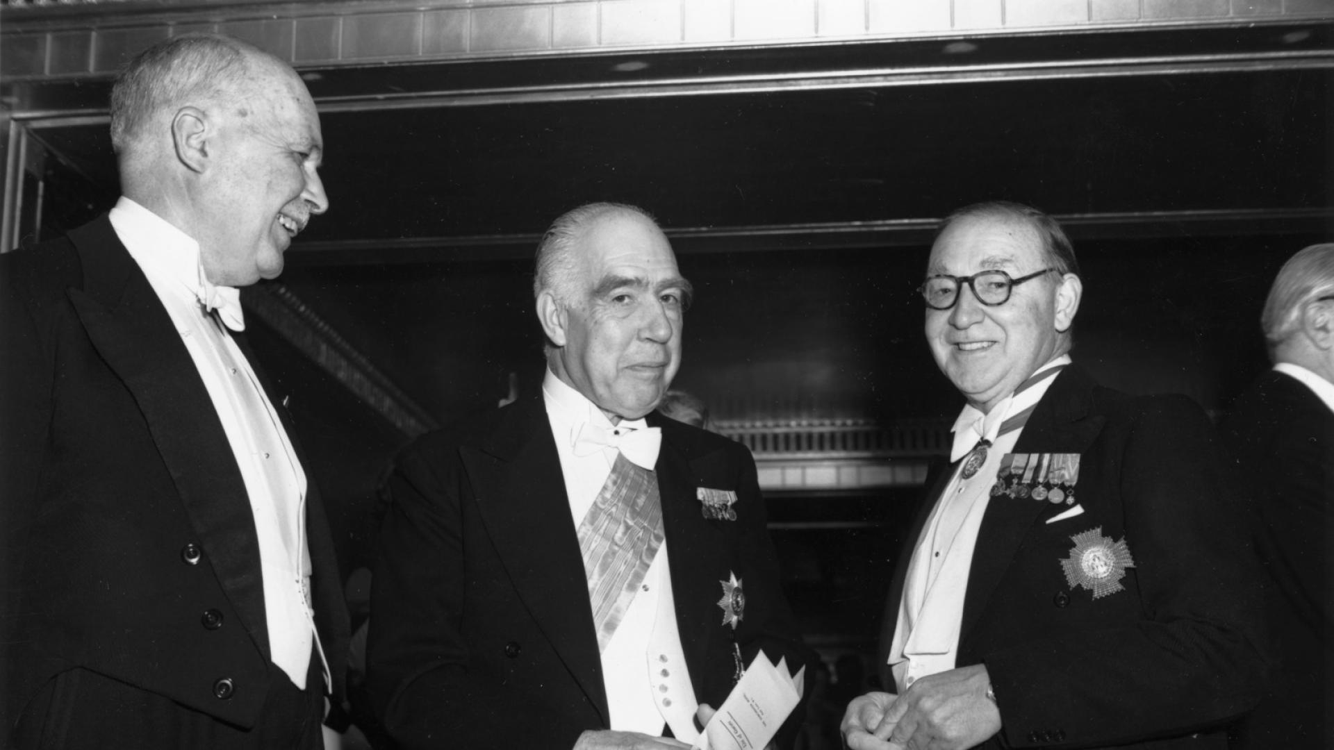 Атоми, бомби, бежанци: какъв е животът на Нилс Бор|Vesti.bg