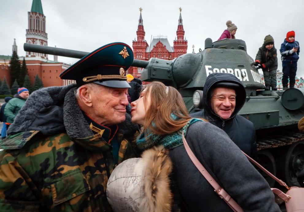 Парад в Москва отбеляза историческа дата от Втората световна война ...