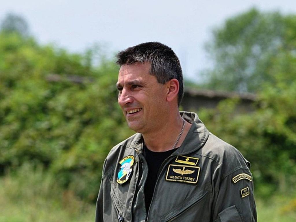 Ден на траур в памет на майор Валентин Терзиев - България - Vesti.bg