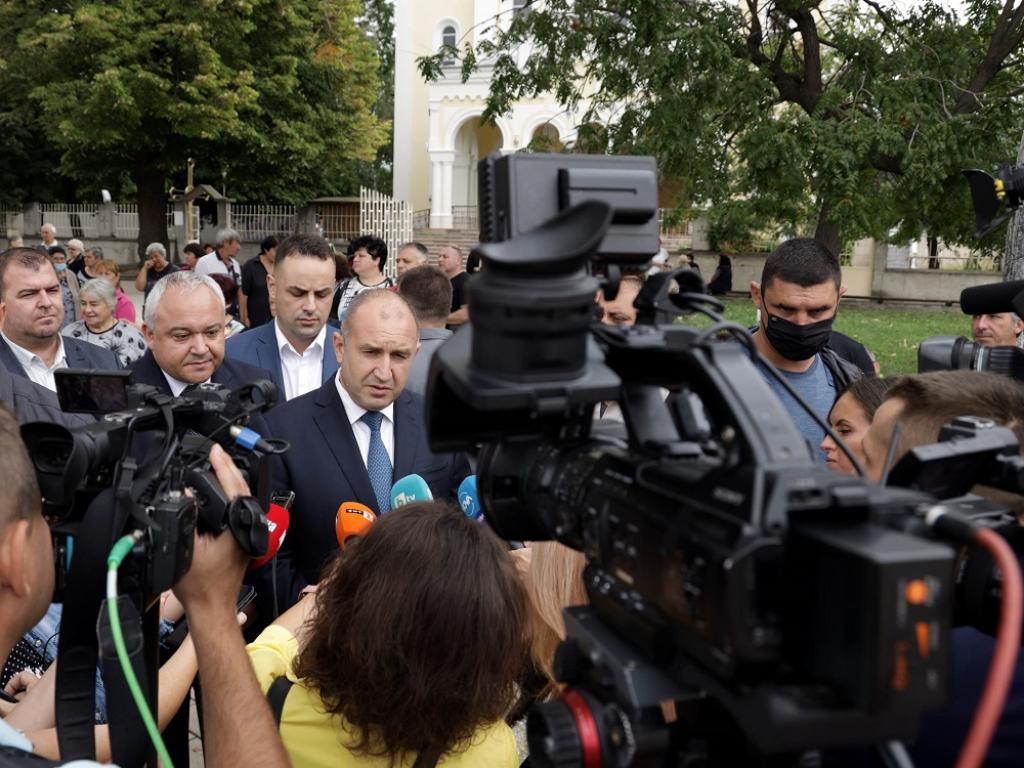Радев: Единствено думите на Борисов пред следващия главен прокурор имат ...