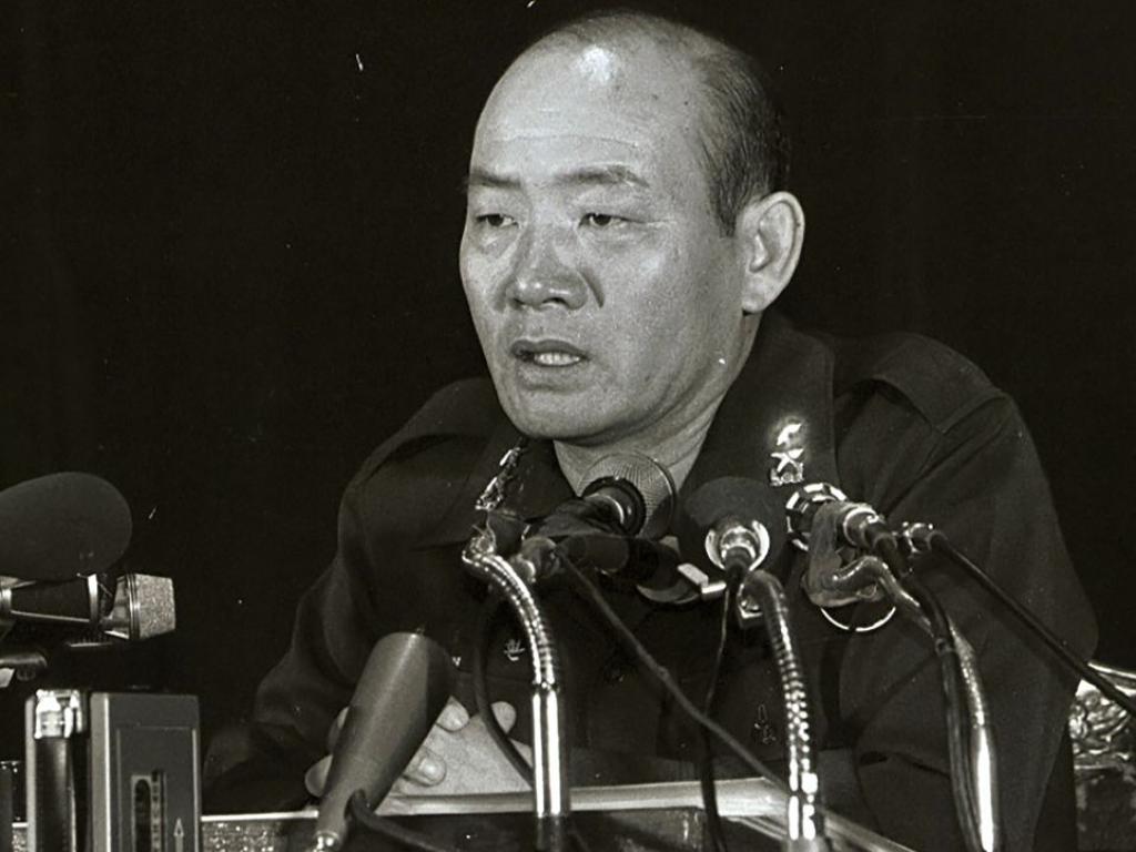 Почина бившият южнокорейски диктатор Чун Ту-хван - Свят - Vesti.bg