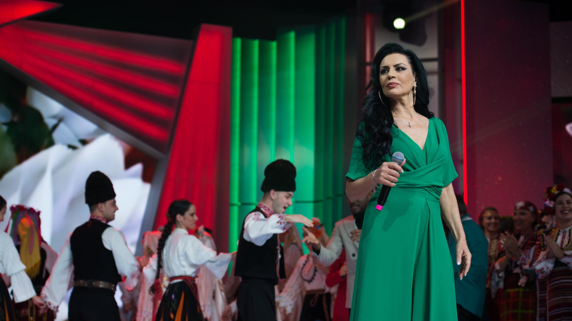 Славка Калчева със забрана да издава Бяла роза, певицата взела 700 лв ...