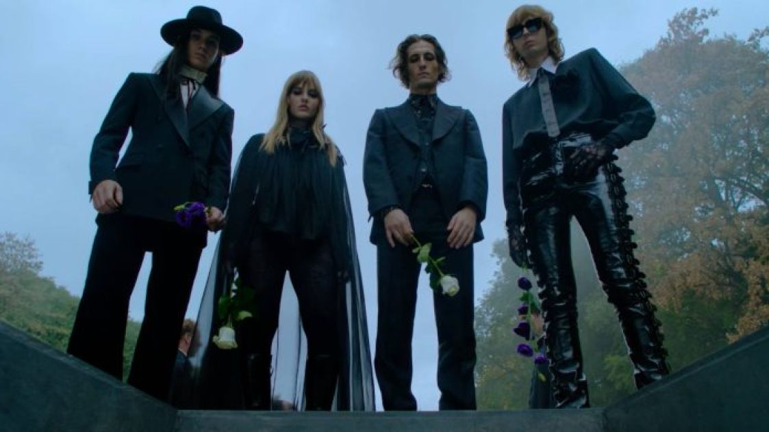 Вижте новото видео на Maneskin за песента „The Loneliest”