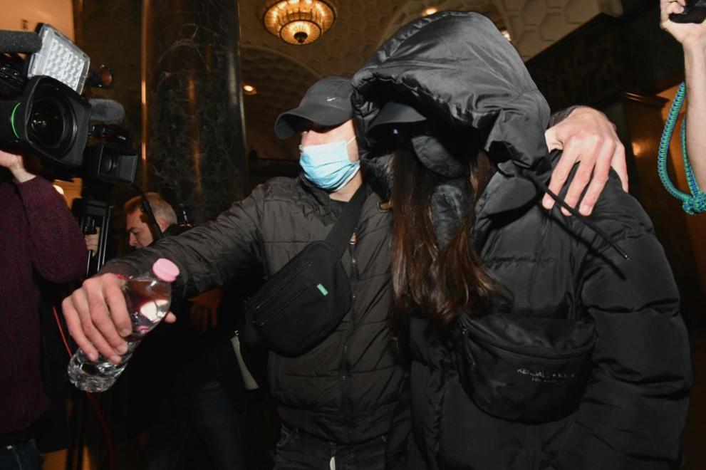 Полицайката Симона Радева се яви в съда по делото „Семерджиев“ (СНИМКИ ...