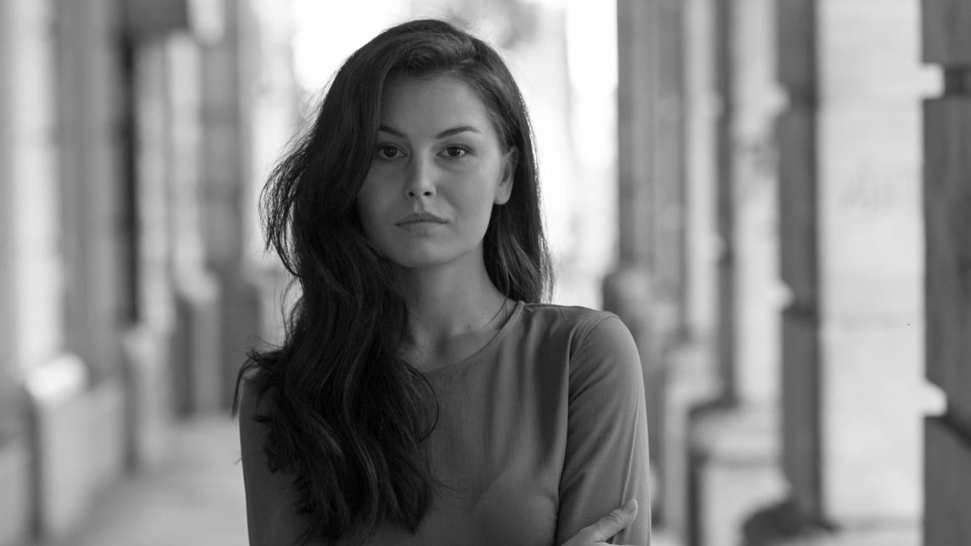 Актрисата Елена Иванова: Избавлението в нашата професия ми е любимо ...