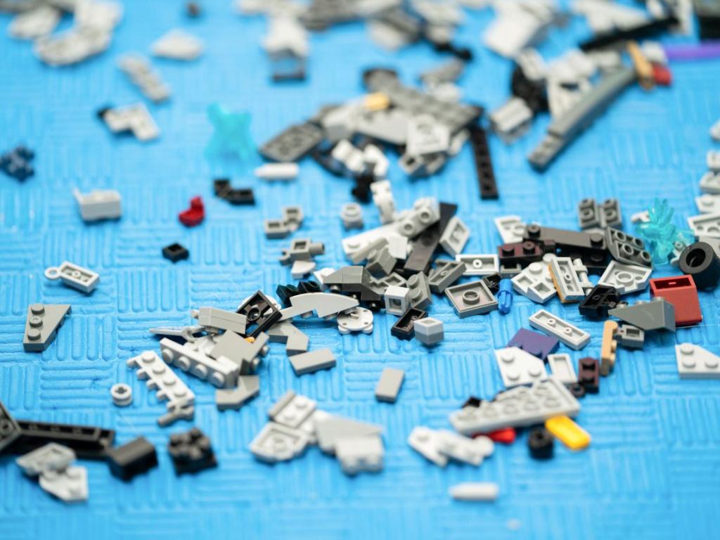 Учени изобретиха машина от Lego, която създава човешка кожа - Свят ...