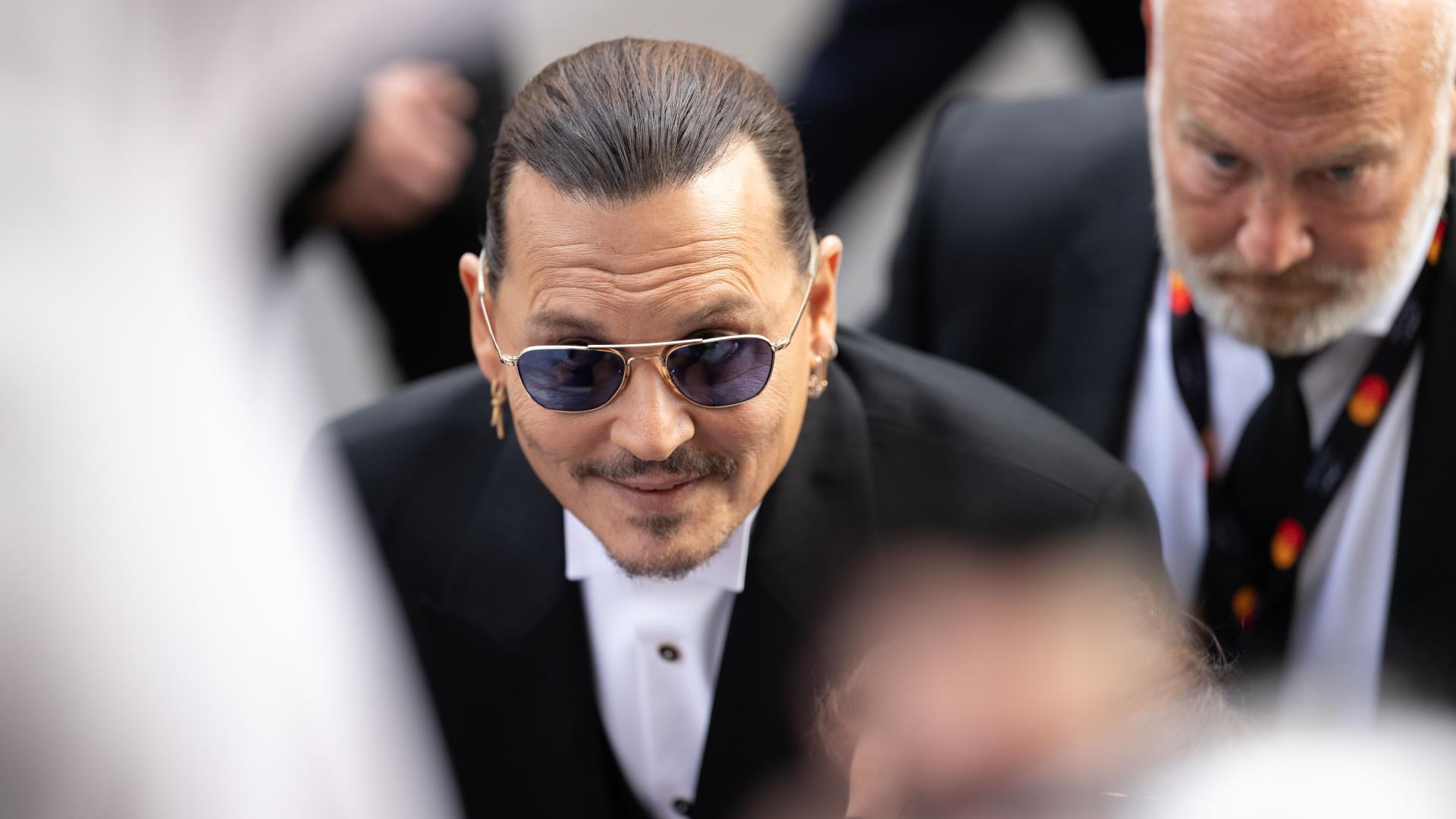 ИСТИНАТА ИЗЛЕЗЕ НАЯВЕ: Джони Деп наруши мълчанието за „Фантастични ...