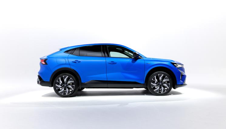 Renault Rafale вече може да се поръча у нас на цена от 83 990 лв ...