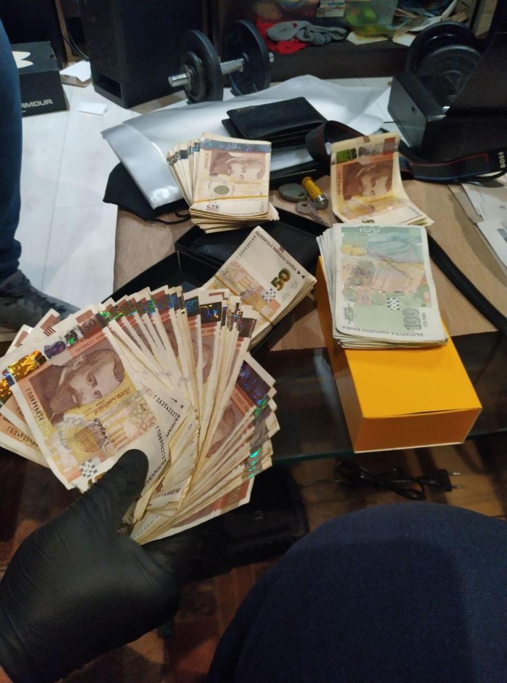 ГДБОП разби престъпна група за разпространение на наркотици в София ...