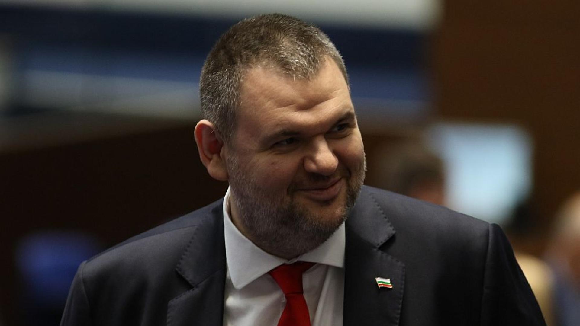Пеевски: Аз ще се кандидатирам за председател на ДПС|Vesti.bg