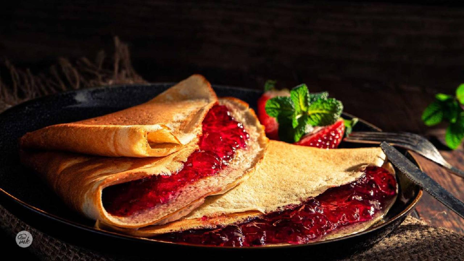 Гответе с matekitchen.com: Пухкави и апетитни палачинки от банани и хляб (ВИДЕО)|Телеграф