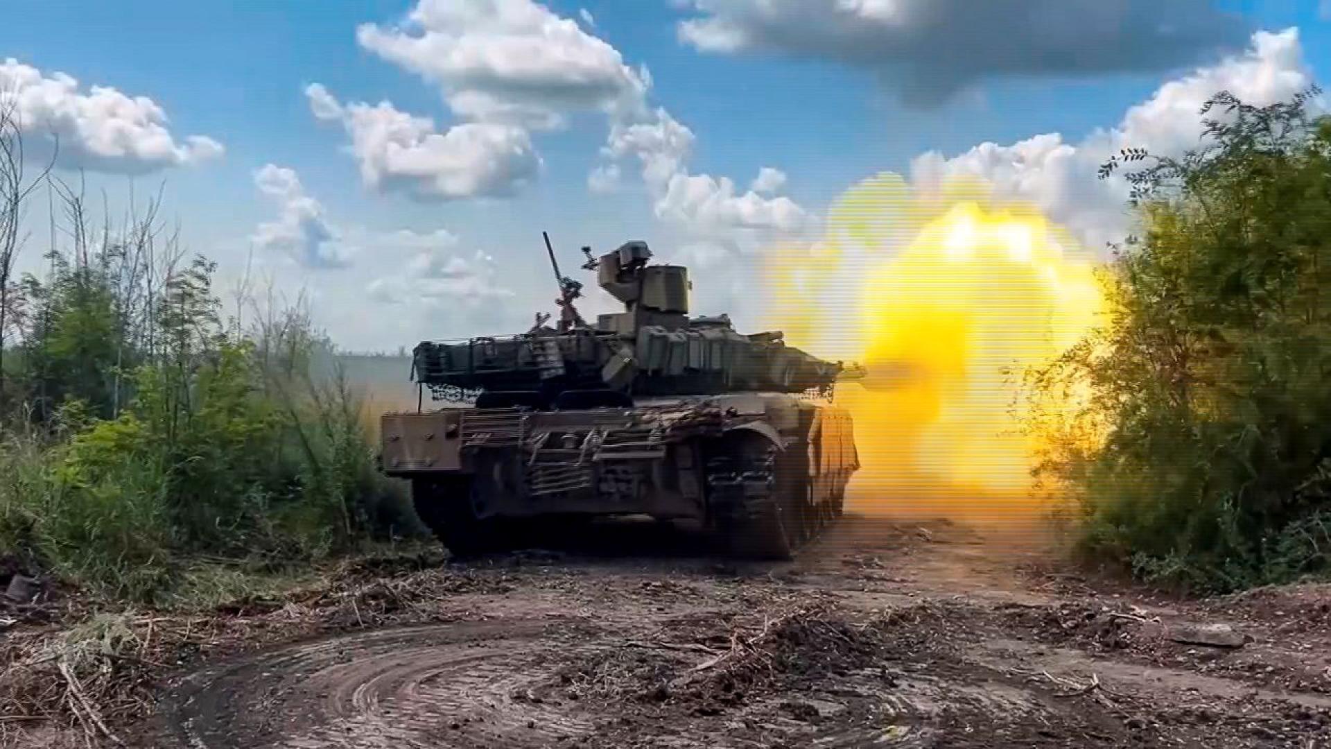 От съветско наследство до боен робот - Украйна модернизира BRDM-2|Vesti.bg