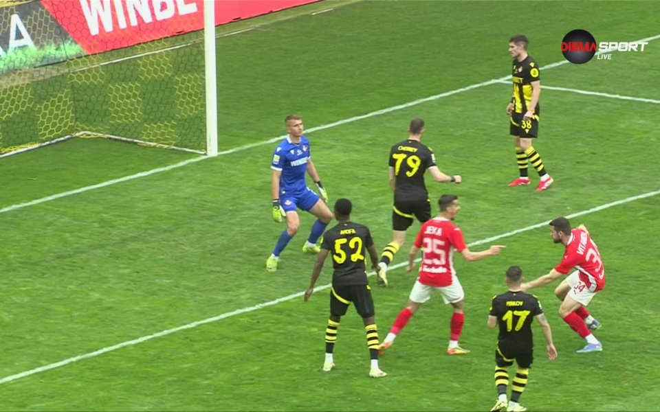 Петър Витанов удвои за ЦСКА 1948 срещу Ботев (видео) - БГ Футбол - efbet Лига - Gong.bg