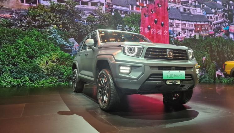 Големите Tank-ове на GWM ще разчитат на новия битурбо V8 | Carmarket.bg