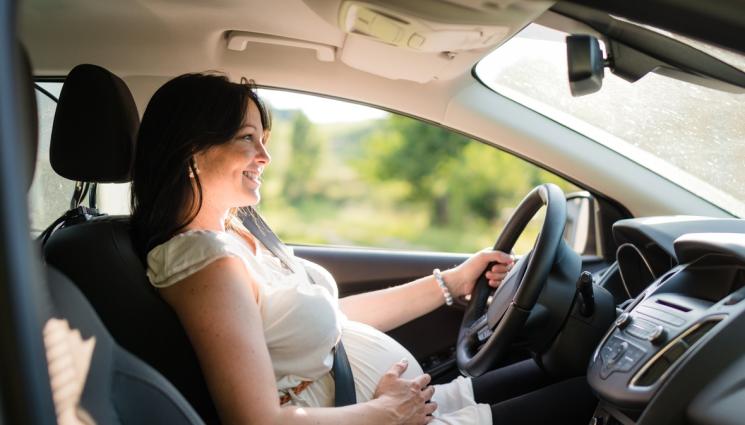 Шофиране по време на бременност: основни правила за безопасност | Carmarket.bg