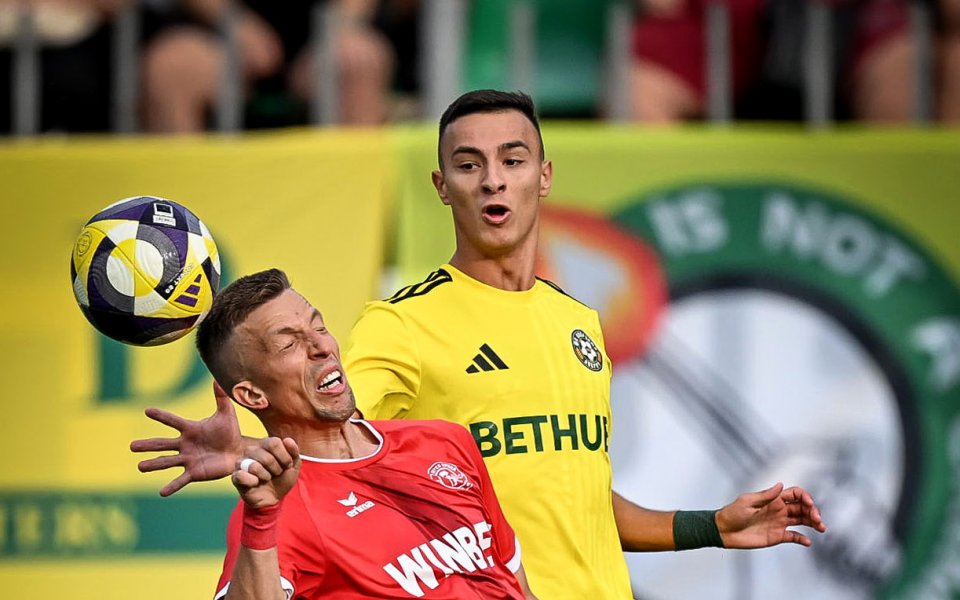 СНИМКИ: Всички интересни кадри от Добруджа - Ботев Враца - БГ Футбол - efbet Лига - Gong.bg