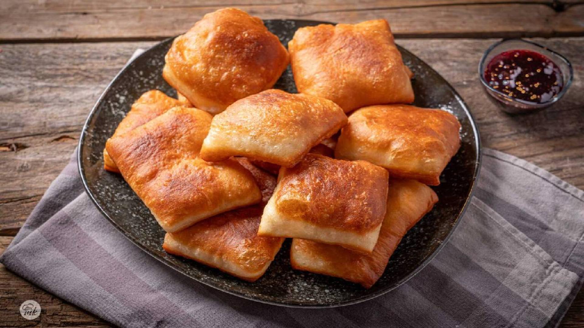 Гответе с matekitchen.com: Понички биние - пухкави, леко хрупкави отвън, златисти, щедро ...