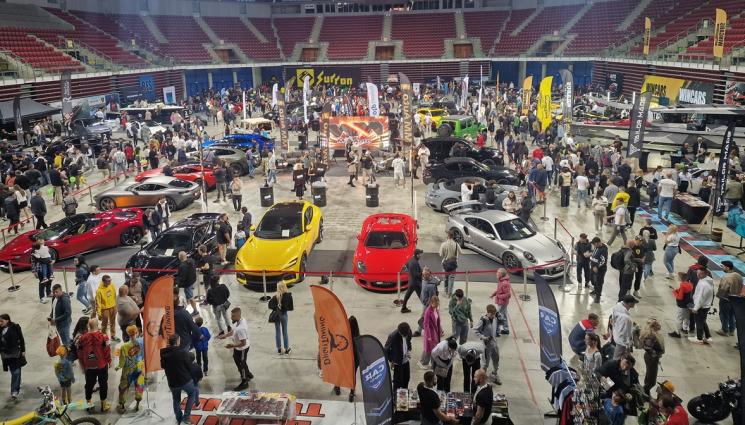 Car Speed Show дава на народа шоу | Carmarket.bg