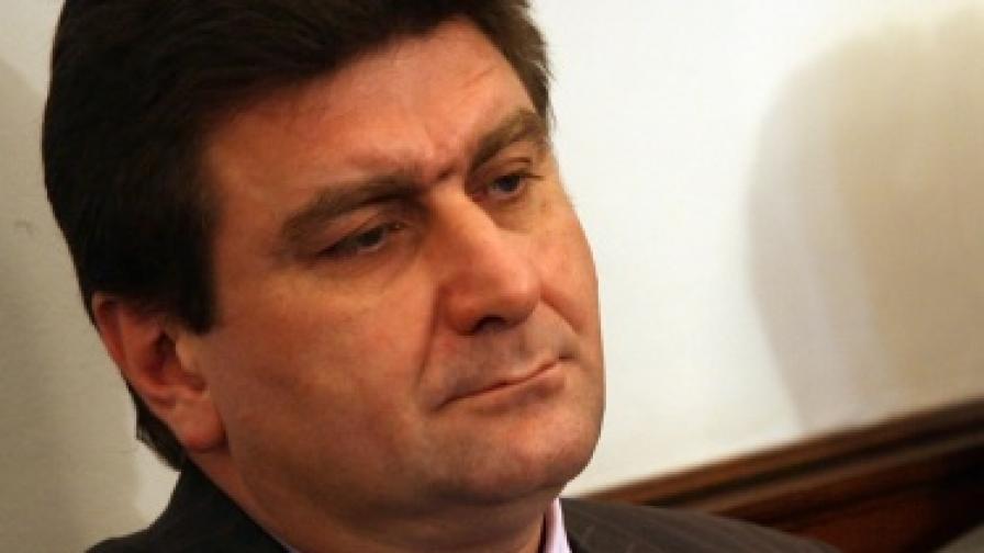 И на втора инстанция съдът позволи на "Лукойл" да работи - България ...